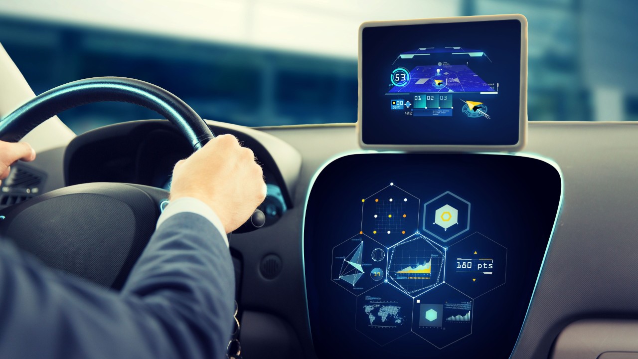 Using Technology to Enjoy Your Time on the Road | Hertz Blog