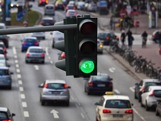 Smart Roads and Cities: How Technology Helps Your Commute