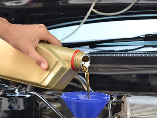 The Pros and Cons of a Do-It-Yourself Oil Change