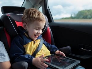4 Interactive Ways to Entertain Kids in the Car