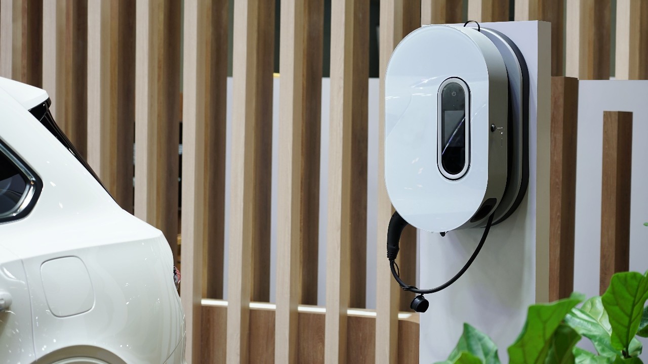 EV Home Charging Starter Pack | Electric Vehicles | Hertz Blog