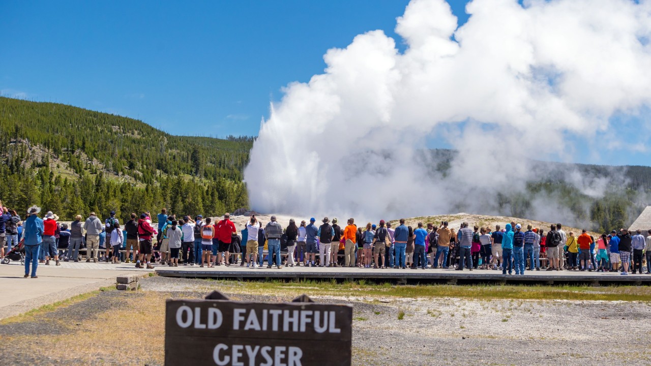 Yellowstone: An age-by-age family vacation guide | Hertz