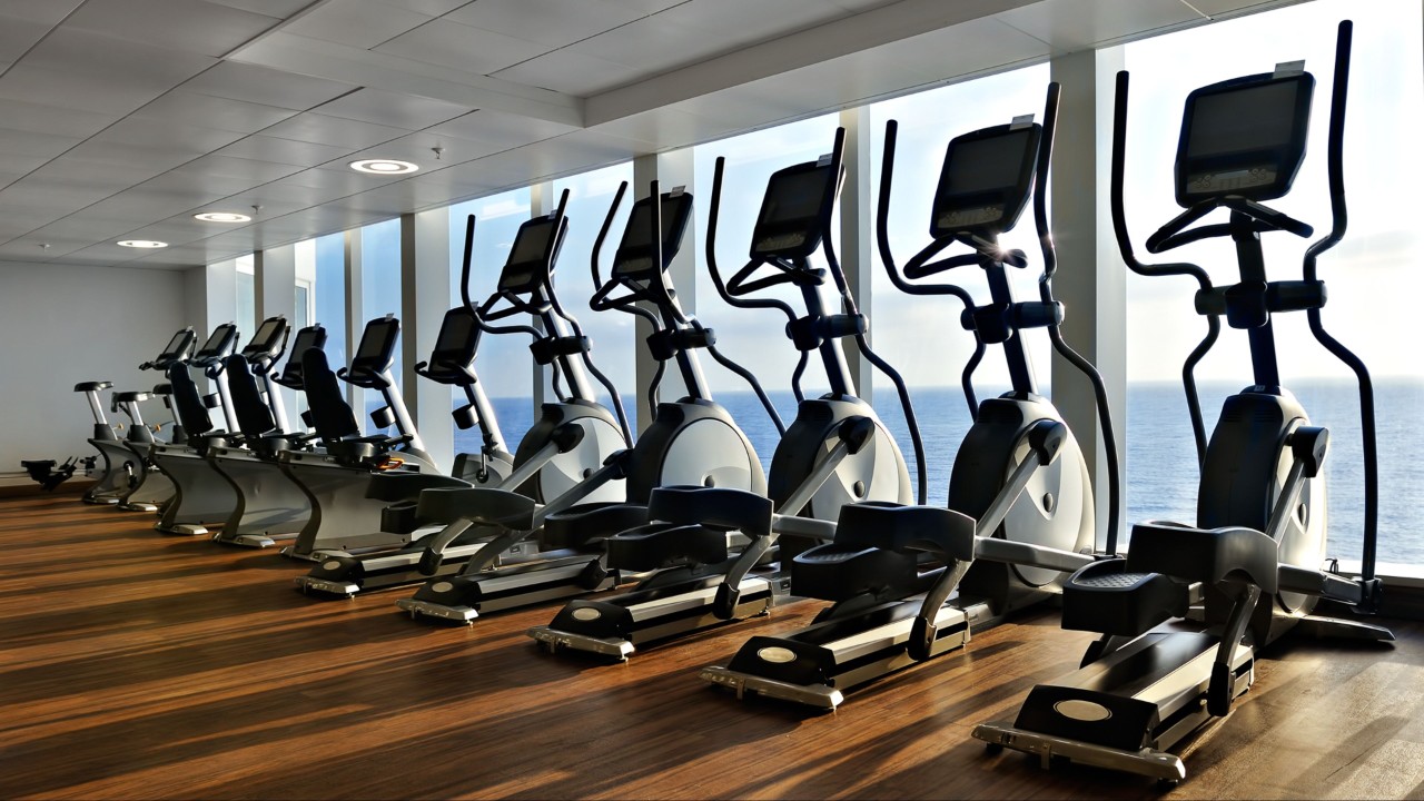 Fun Things to Do at an Airport During an Extended Layover | Hertz