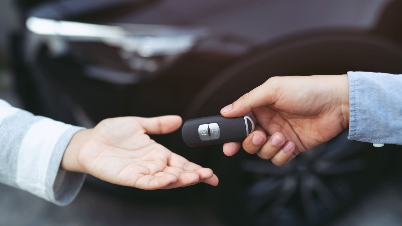 Car rental vs. car sharing | Hertz Blog