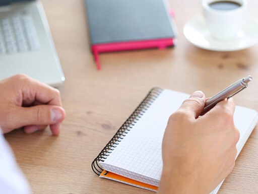 4 Simple Ways to Stay Focused at Work