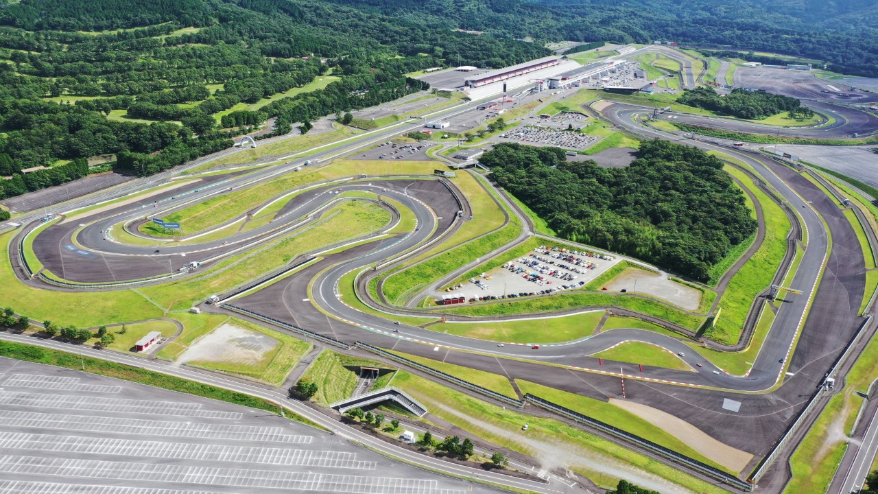 Fuji Speedway | Hertz Racing Gold